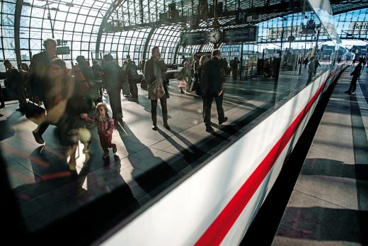 Passenger rail: excellent transport | DB International Operations