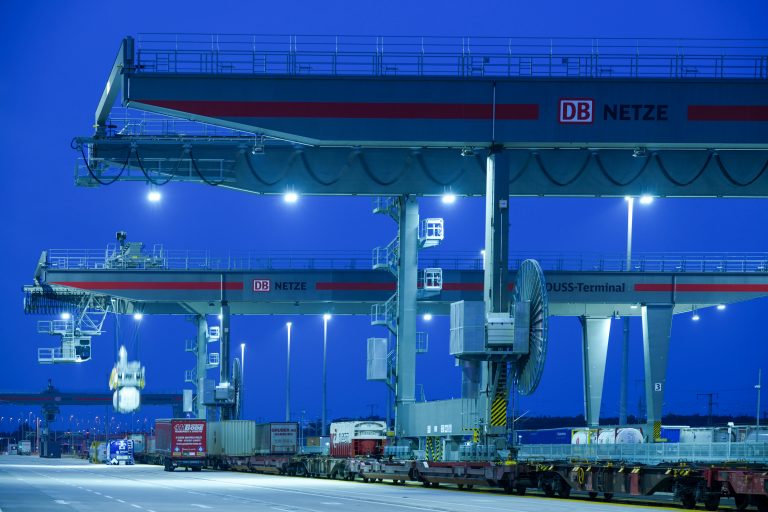 Rail freight: Reliable mass transport | DB International Operations