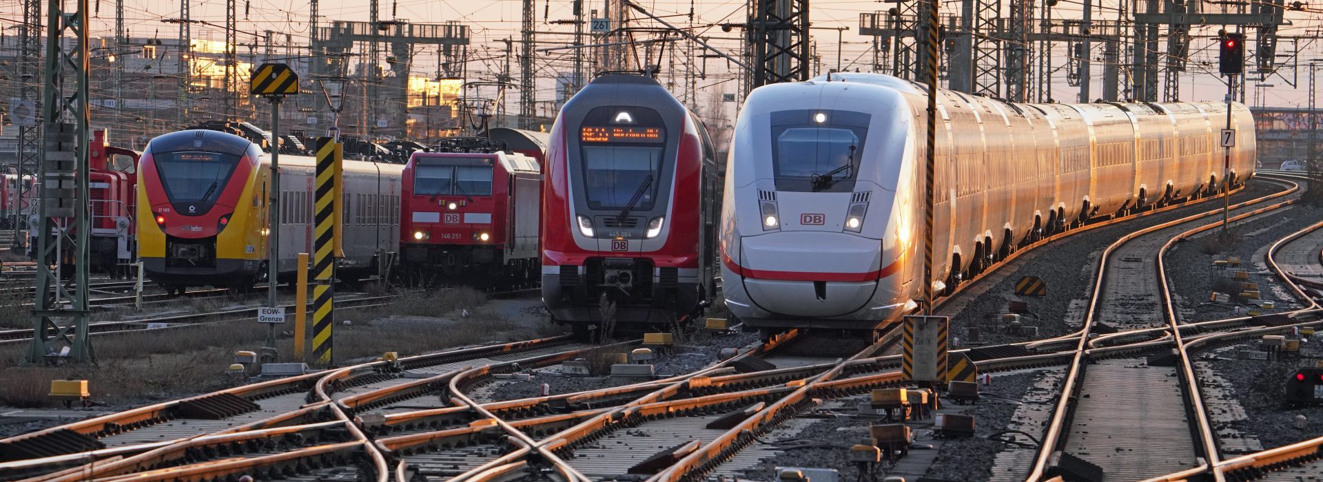 Rail infrastructure maintenance | DB International Operations